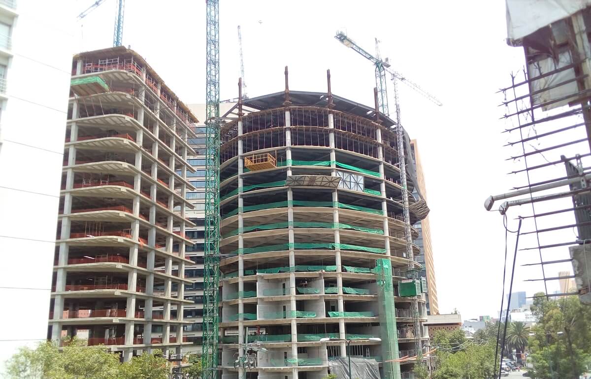 Estructuras de acero: La base de toda construcción - Thermopanel Estructuras de acero: La base de toda construcción - Thermopanel